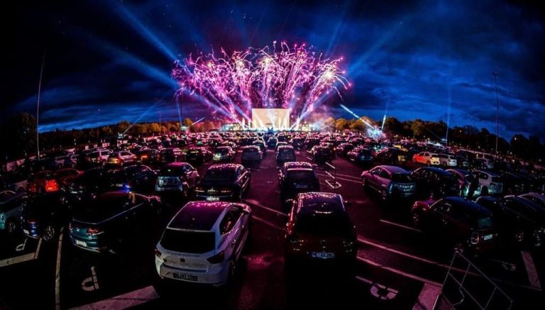 Drive-in no Rio de Janeiro: locais para curtir o cinema a céu aberto